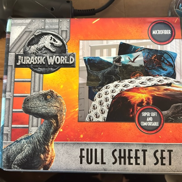 Jurassic Park | Other | Jurassic World Jurassic Park Full 5 Piece Bed ...